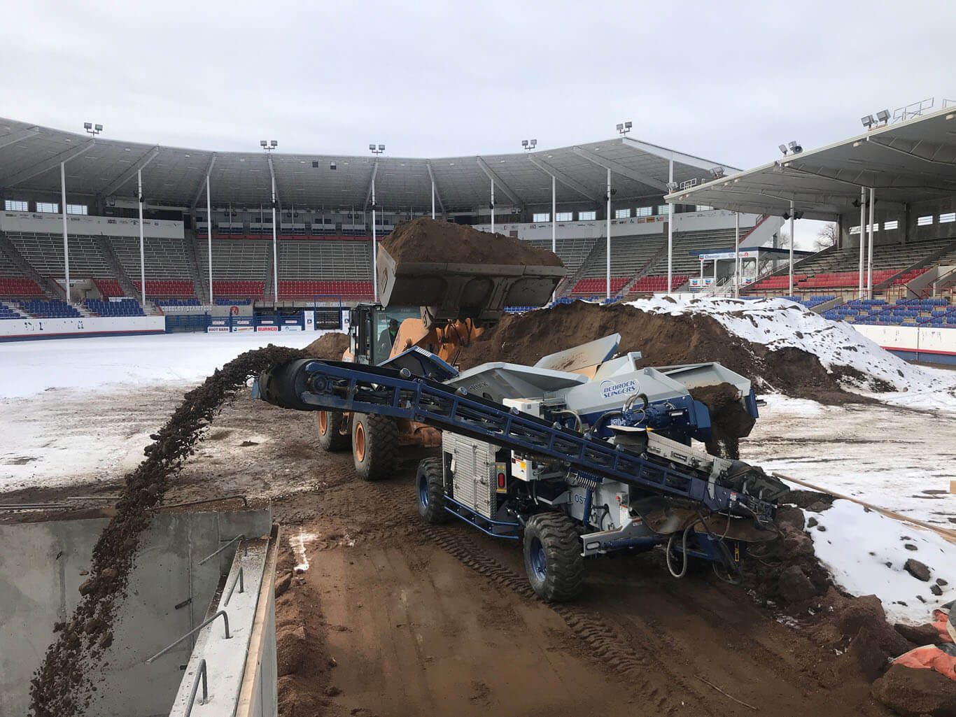Bedrock Slinger Trucks | Ground Solutions